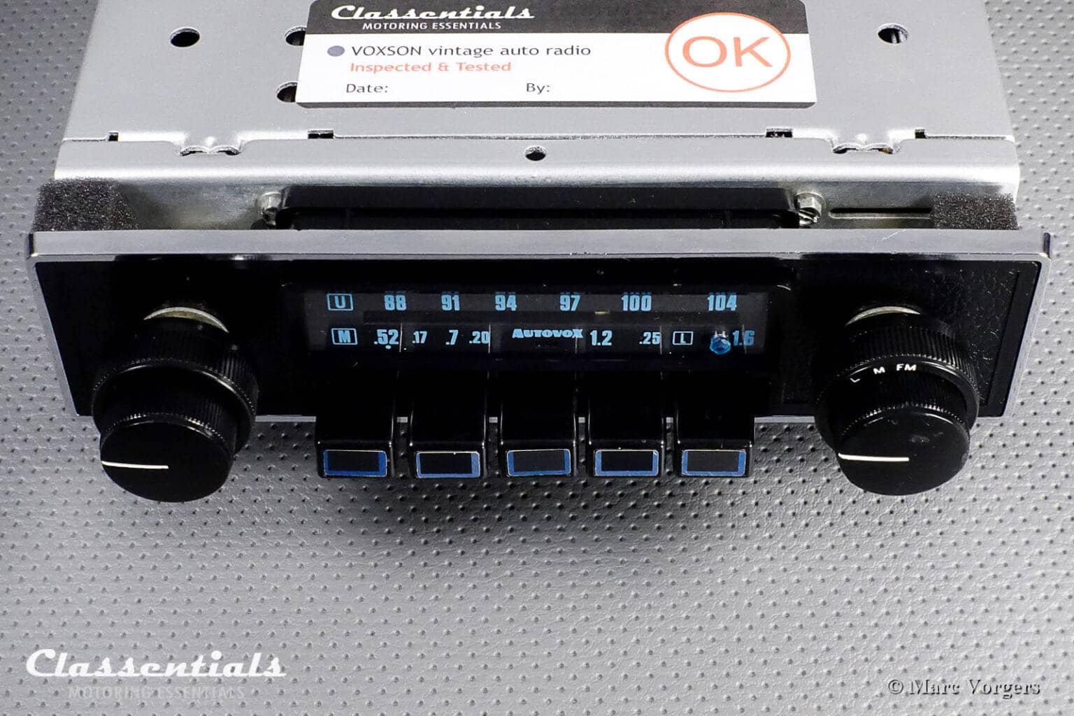 SOLD to the Netherlands: AUTOVOX RB277A Vintage Original 1970s FM ...