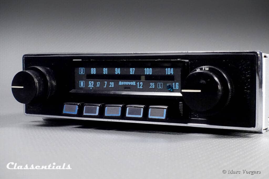 SOLD to the Netherlands: AUTOVOX RB277A Vintage Original 1970s FM ...