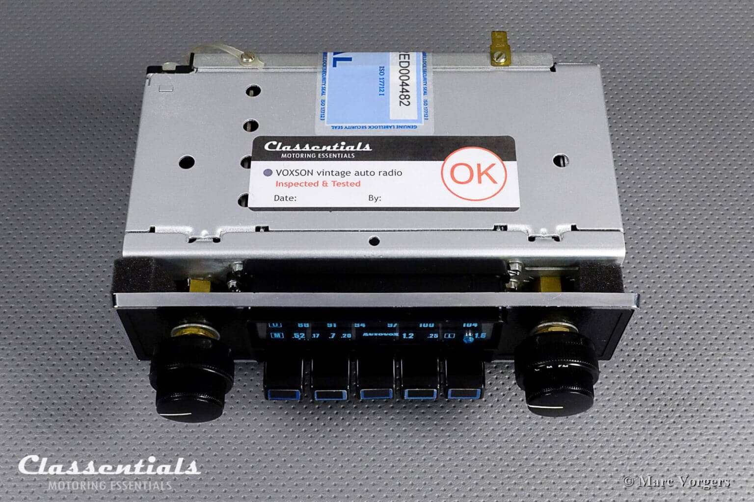 SOLD to the Netherlands: AUTOVOX RB277A Vintage Original 1970s FM ...