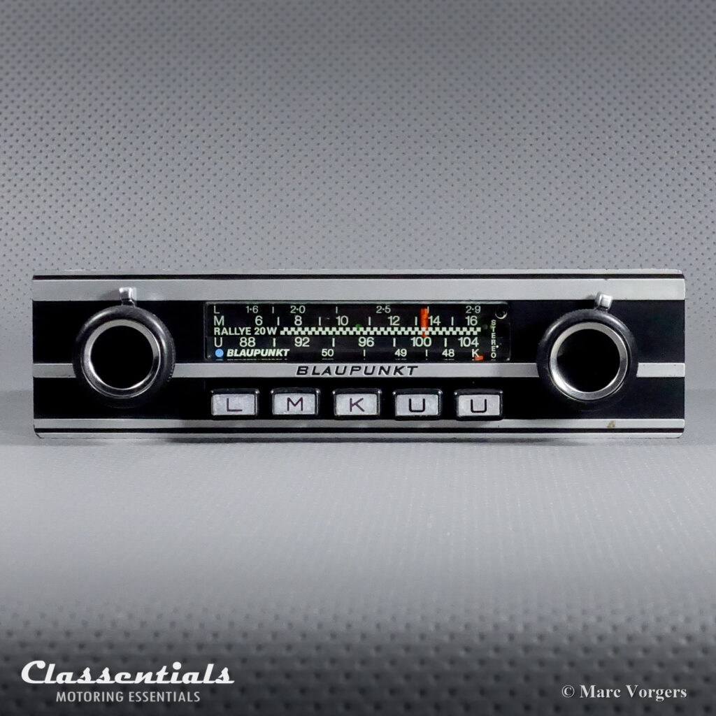 Vintage Auto Radios Archives - Classentials
